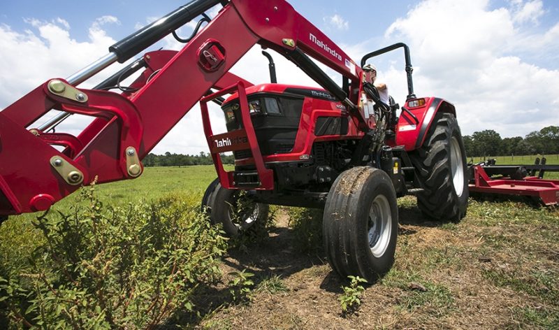 6065 Power Shuttle - Weeks Tractor